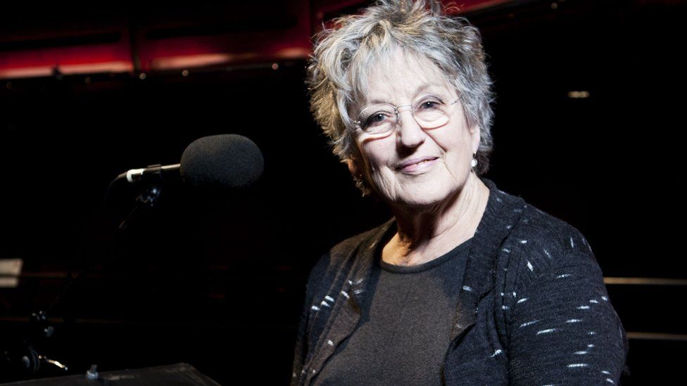 Germaine Greer defends trans comments in wake of petition - BBC News