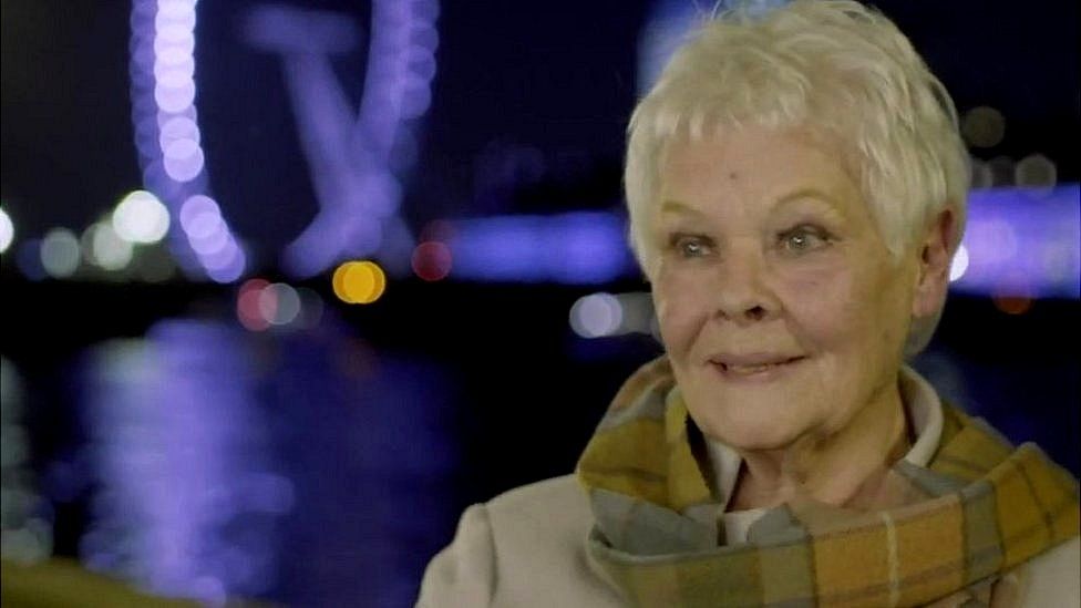 Dame Judi Dench hails Merseyside's new Shakespeare theatre - BBC News