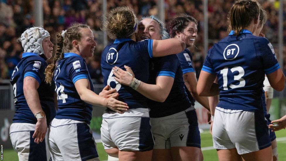 Scotland v Spain: Sarah Bonar and Rhona Lloyd return to home XV - BBC Sport