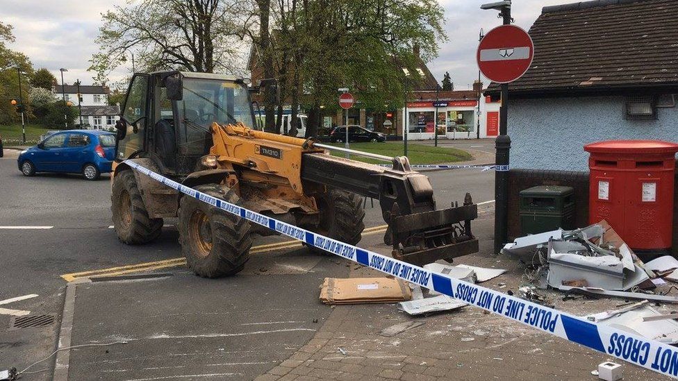 JCB used to steal cash machine from Malvern post office - BBC News