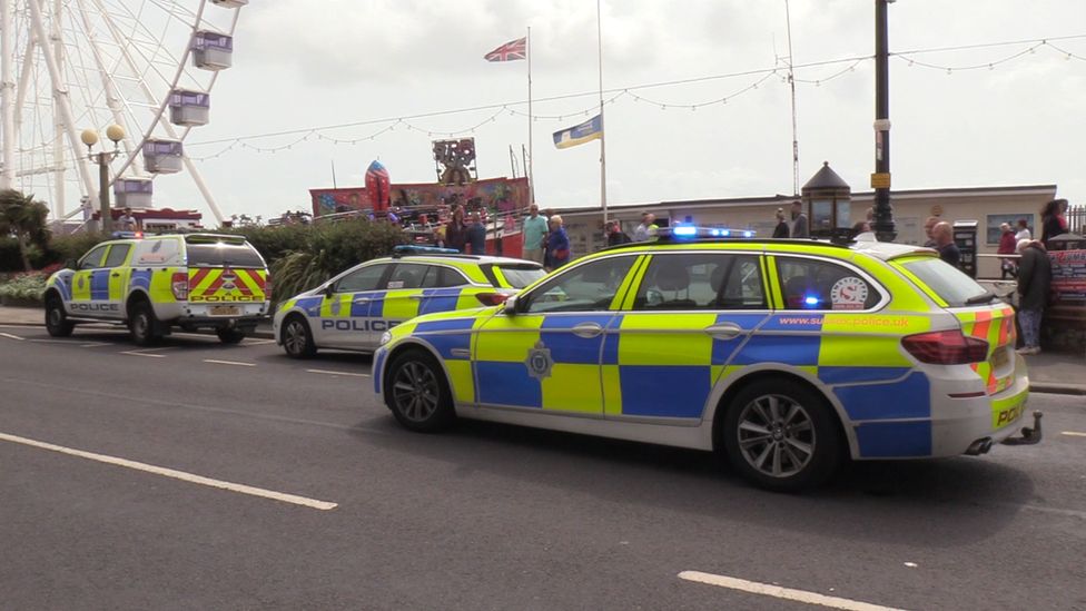 Worthing emergency evacuation closes seafront - BBC News