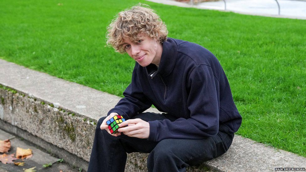 Mark Easton's Boxing Day family puzzler 2022 - BBC News