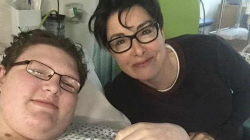 Boy's brain tumour mistaken for 'head cold' by nurse - BBC News