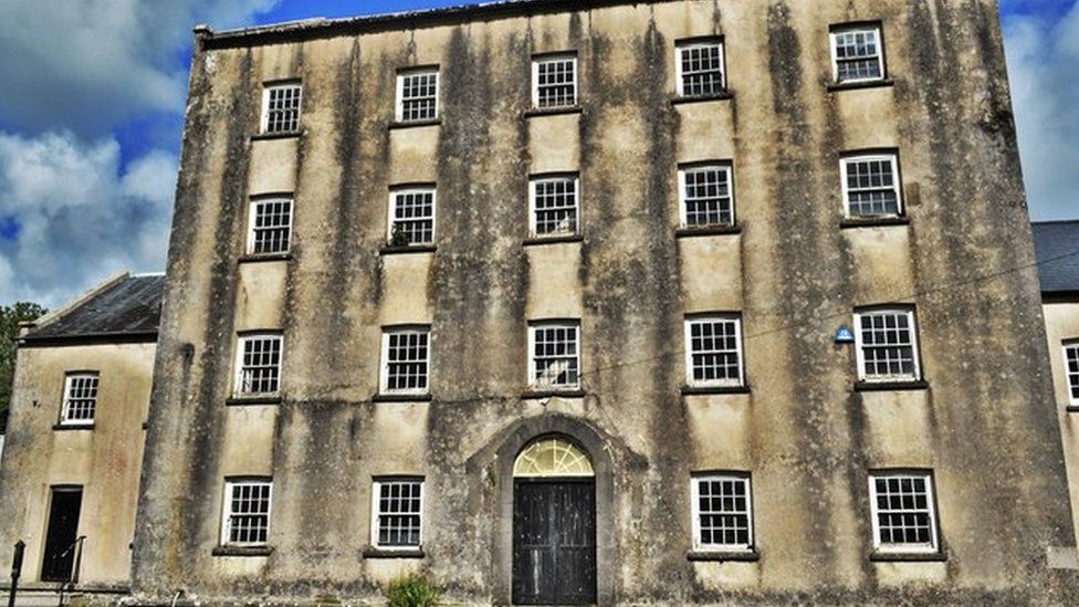 £2.5m plan to restore 19th Century Blackpool Mill - BBC News