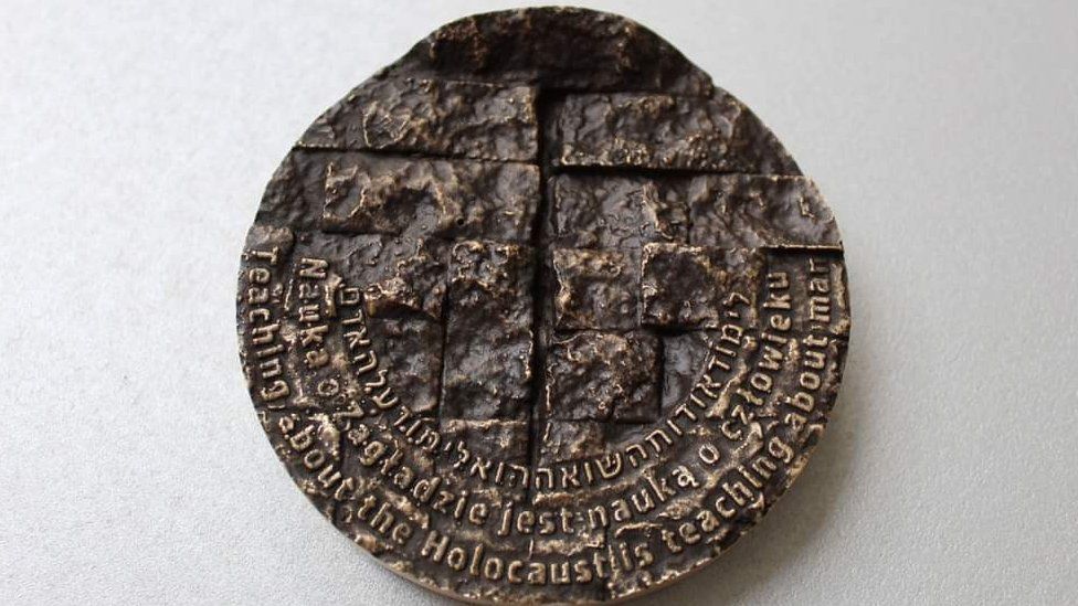 Holocaust medal of honour awarded to Treblinka archaeologist - BBC News