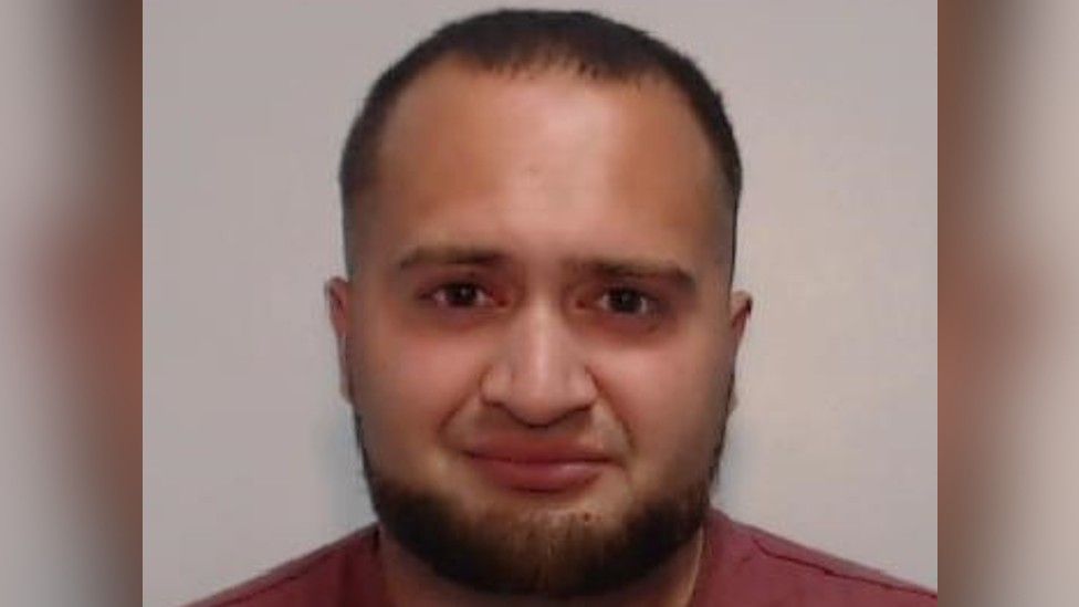 Oldham stabbing: Man who killed estranged wife given life sentence ...