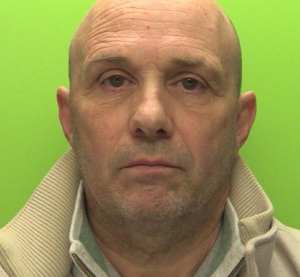 Identity fraudster stole from letterboxes to set up credit cards - BBC News