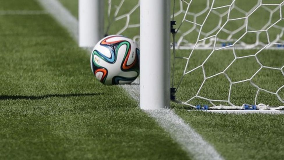 Hawk-Eye inventor develops 'snickometer' for club cricket - BBC Sport