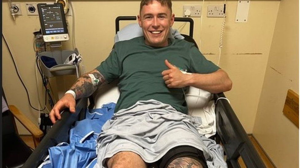 Jack Jarvis: Record-breaking rower survives parachute disaster - BBC News