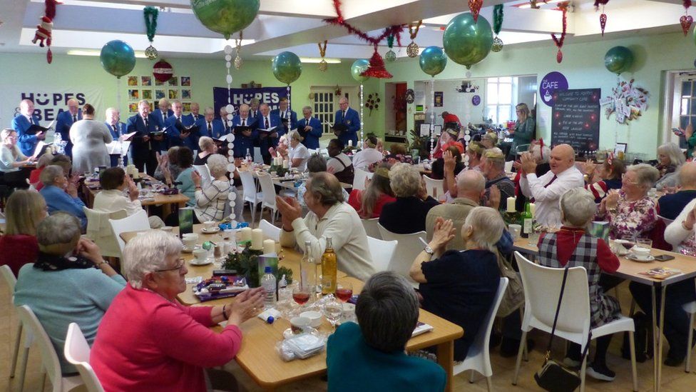 Fire at Beechmere retirement homes 'broke up community' - BBC News