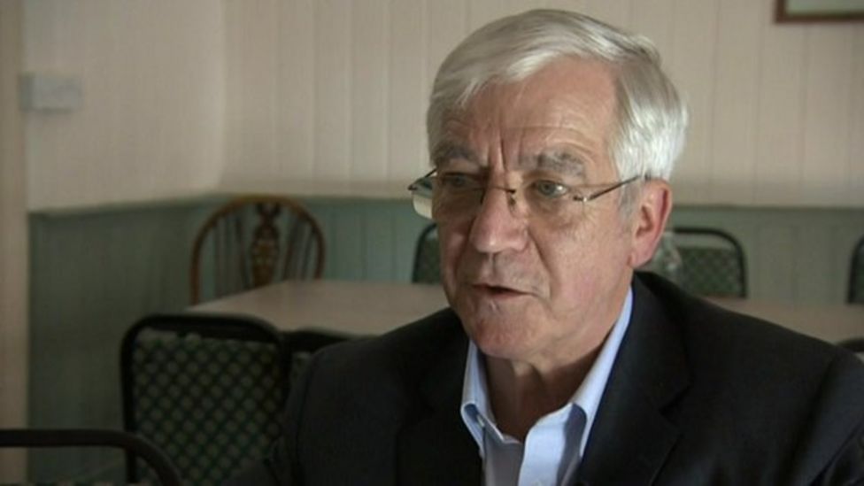 Suffolk to USA councillor Brian Riley holds Hadleigh surgery - BBC News