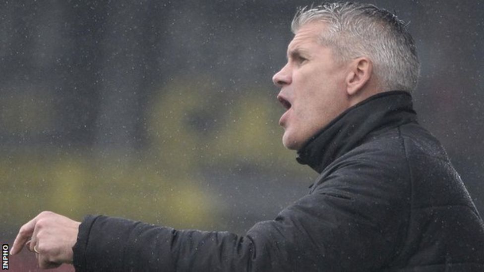 Gary Smyth: New Glentoran boss ready for relegation battle - BBC Sport