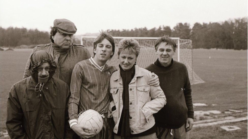 Asgob ac Asiffeta! - BBC Cymru Fyw