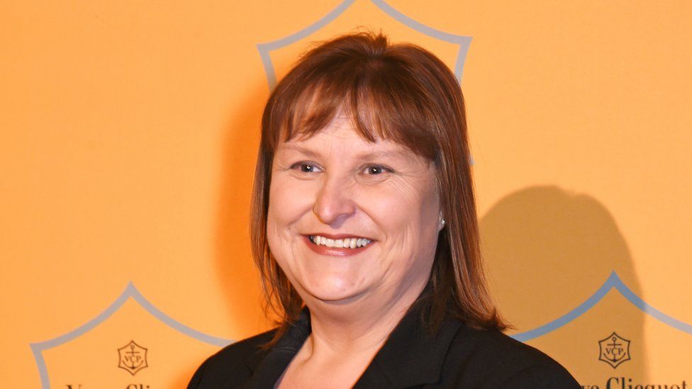 Costa UK coffee sales fall by 2%, says owner Whitbread - BBC News