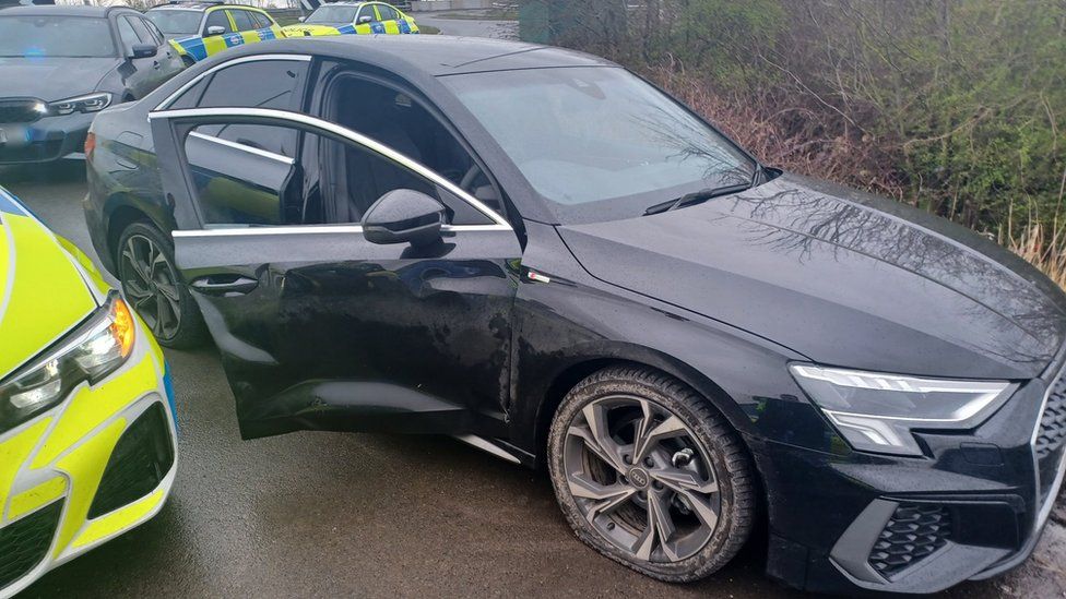 Banned driver sparked 140mph police pursuit after motoring court hearing - BBC News