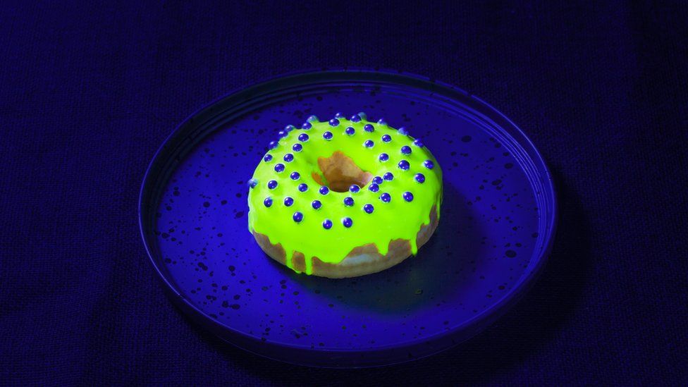 Meet the 'glonut' - a glow-in-the-dark doughnut! - BBC Newsround