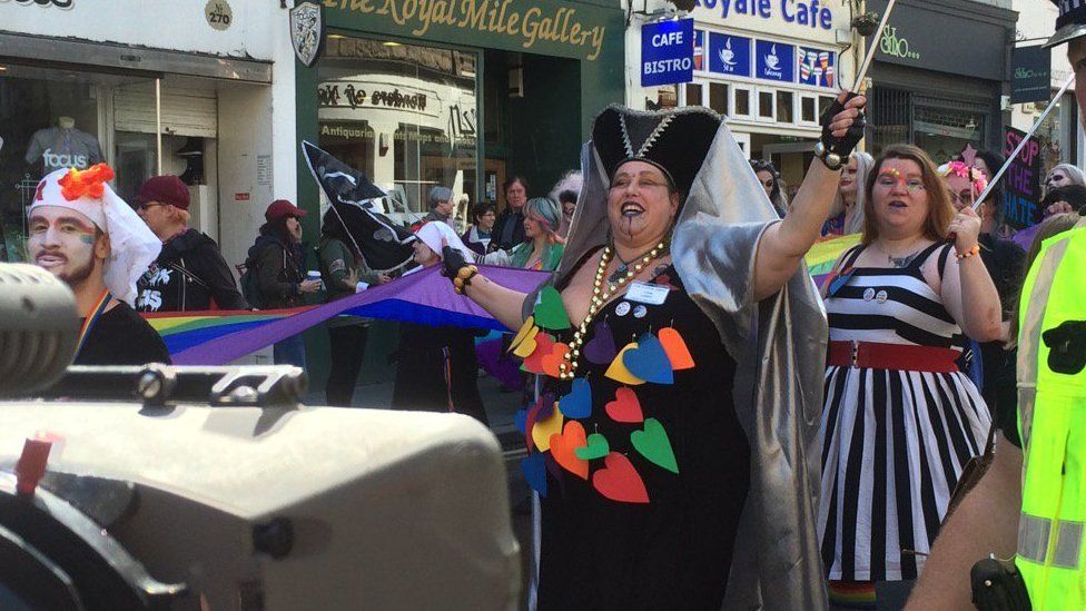 Crowds turn out for Pride Edinburgh - BBC News