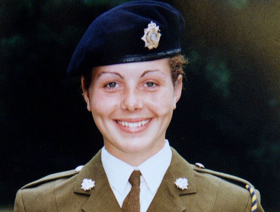 Cheryl James: Deepcut's tragic soldier - BBC News