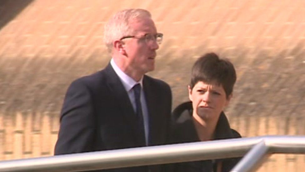 Lymington Oakhaven Hospice manager 'stole from terminally ill' - BBC News