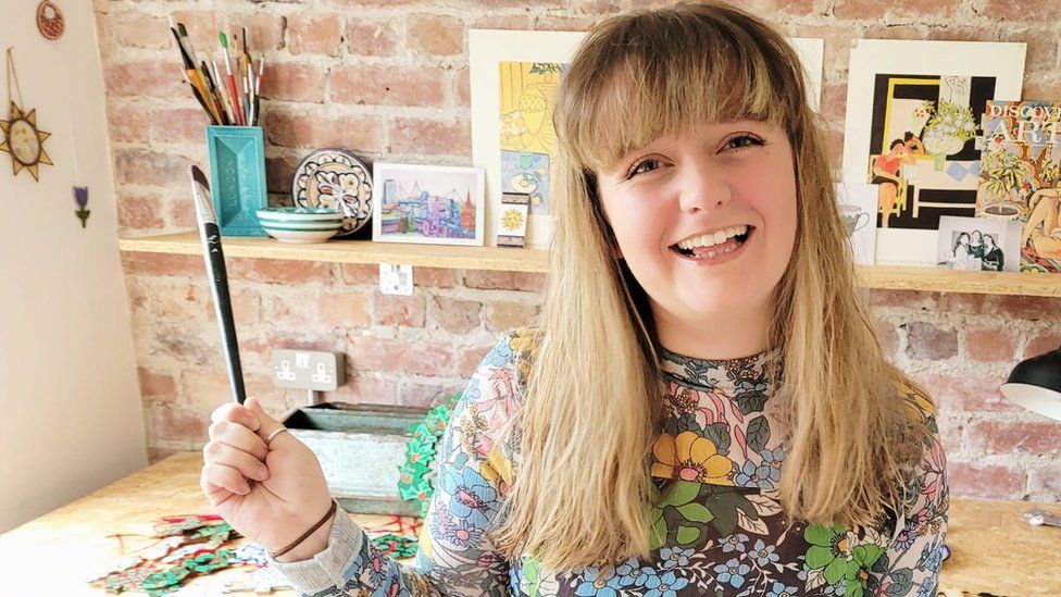 £4m o gymorth ariannol a dyngarol ar gyfer Wcráin - BBC Cymru Fyw