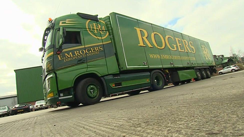 Northampton lorry firm fears losing drivers over migrants fines - BBC News