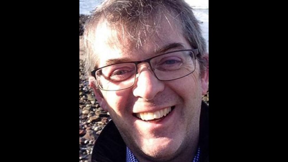 Robert Murphie named as biker killed at Newton Stewart - BBC News