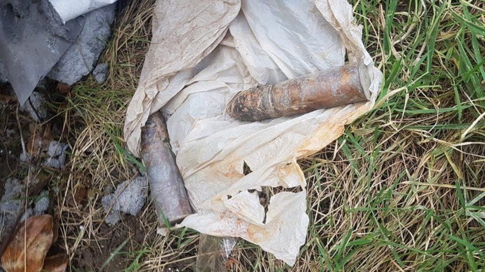 Unexploded WW2 shells removed from Isle of Man garden - BBC News