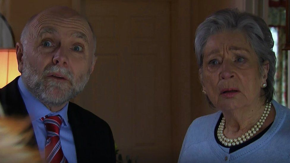 Beti George ar Pobol y Cwm - BBC Cymru Fyw