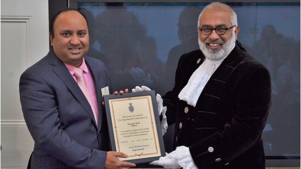 Hasnath Miah: Tributes to 'Didcot hero' takeaway owner - BBC News