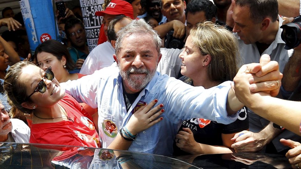 Brazil judge blocks Lula appointment to government - BBC News
