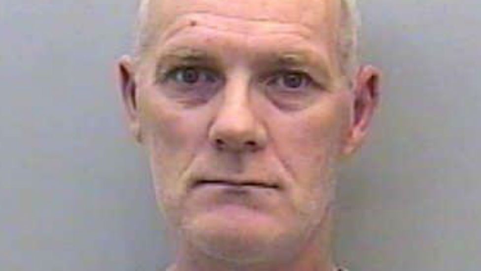 Dartmoor Prison kitchen knife killer given life term - BBC News