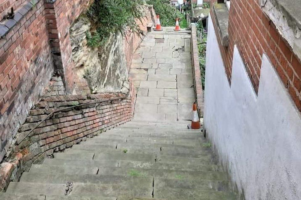 New campaign launched to save 500-year-old city steps - BBC News