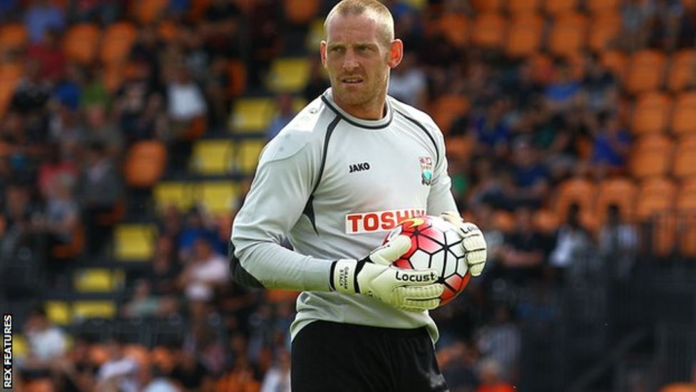 Graham Stack: Eastleigh to sign ex-Arsenal goalkeeper - BBC Sport