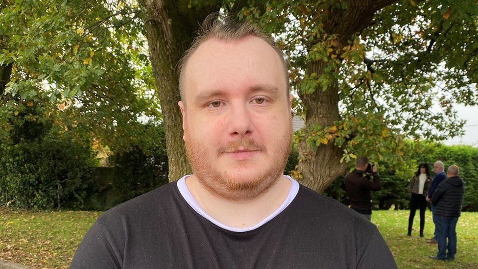 Trychineb Gleision: Crwner i ddod i benderfyniad ar gwest - BBC Cymru Fyw