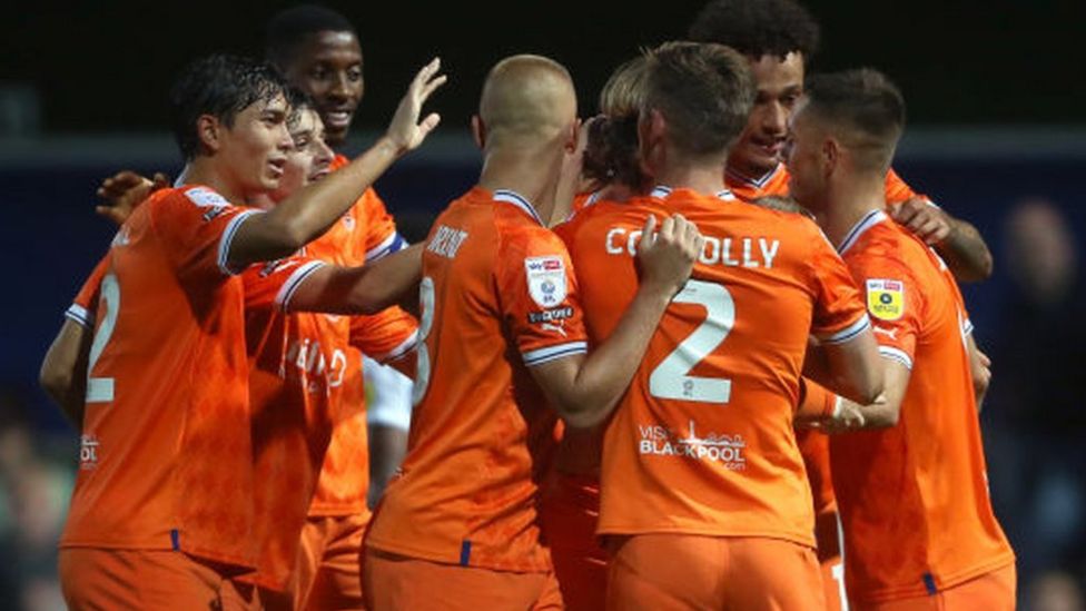 Blackpool FC submits plans for extra stadium exits - BBC News
