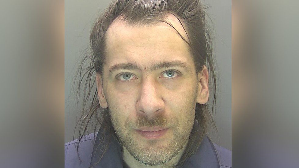 St Neots man jailed for anti-Semitic Covid hoax theories - BBC News