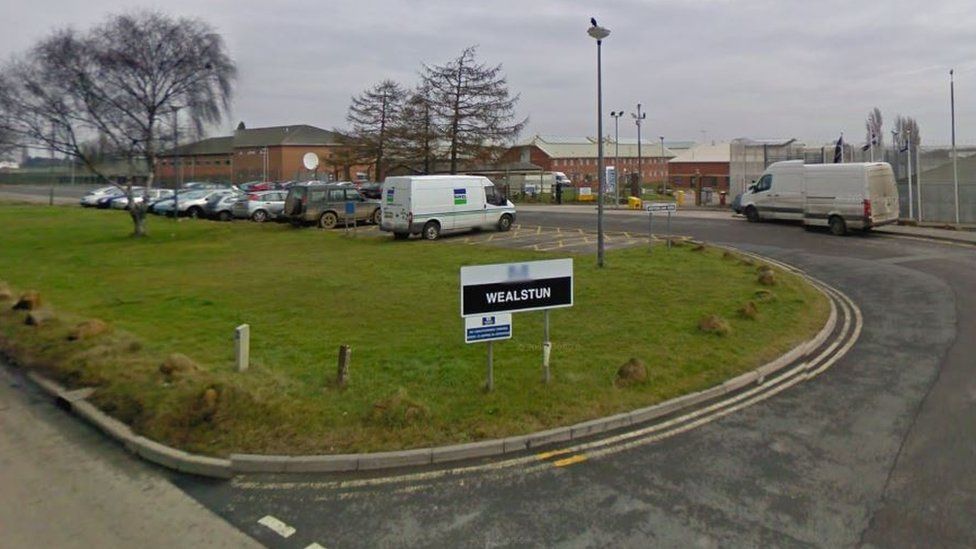 HMP Wealstun: Fears prison letters are 'soaked in drugs' - BBC News
