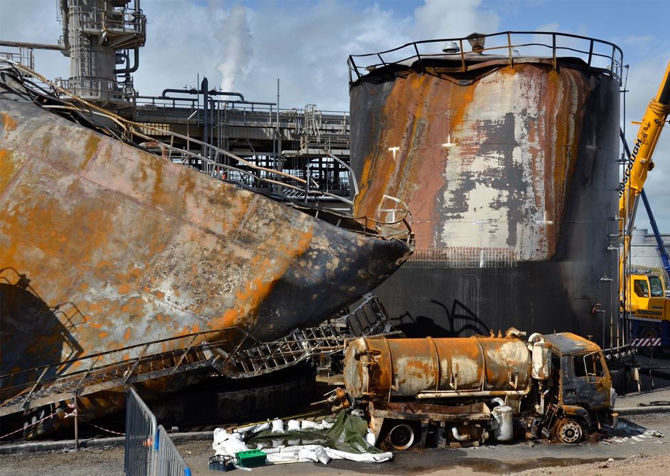 The story behind the 'tragic' deaths of four workers - BBC News