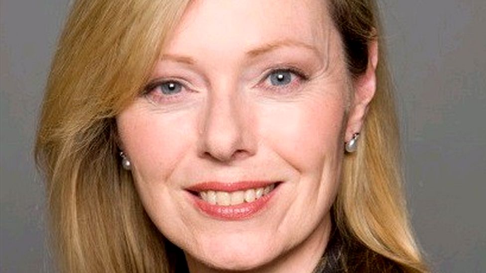 In-person graduation ceremony for 180 Shrewsbury students - BBC News