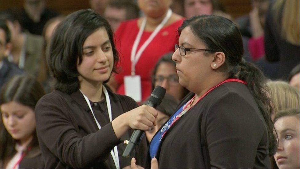 Why I came out to President Obama before I told my parents - BBC News