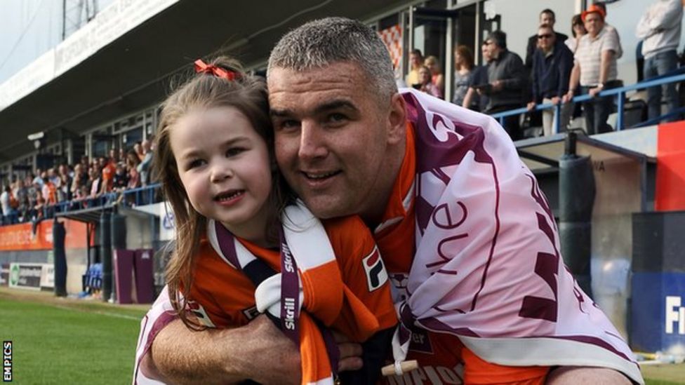 Steve McNulty: Tranmere Rovers signing looks to family - BBC Sport