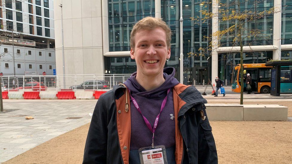 COP 26: Diweddglo siomedig neu bositif? - BBC Cymru Fyw