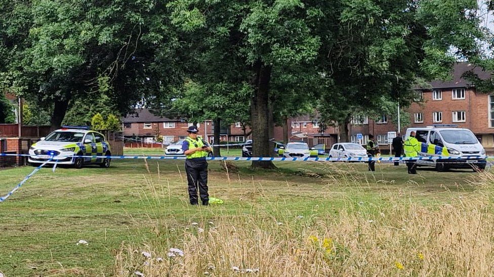 Scunthorpe stabbing: Boy held in attempted murder inquiry released ...