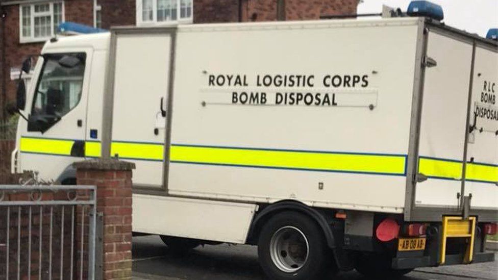 Live WW2 'heirloom' bomb found in Bridgend house - BBC News