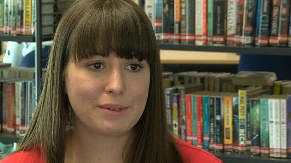 Beth Reekles' The Kissing Booth now a Netflix film - BBC News