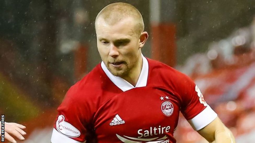 Curtis Main: Shrewsbury Town sign striker after Aberdeen release - BBC ...