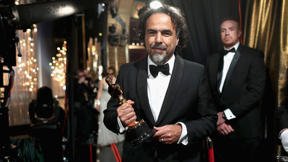 Alejandro Inarritu: Carne y Arena awarded special Oscar - BBC News