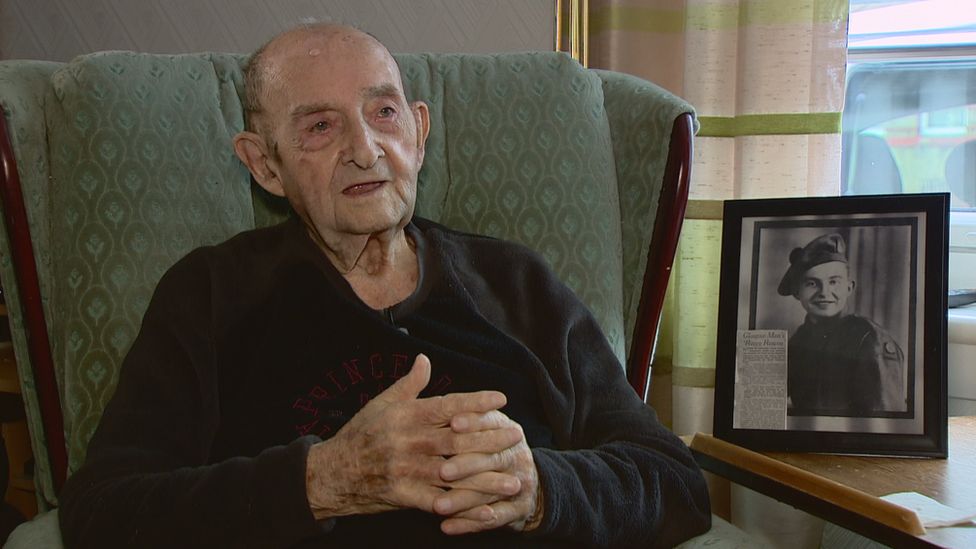 D-day: 'It didn't feel important at the time' - BBC News