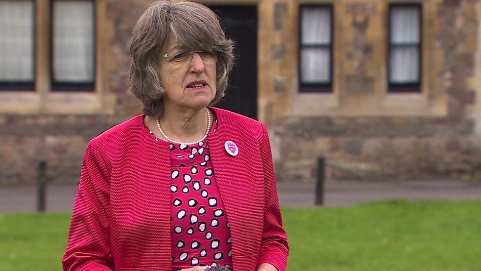 Covid: Tackling coronavirus 'down to every one of us' - BBC News