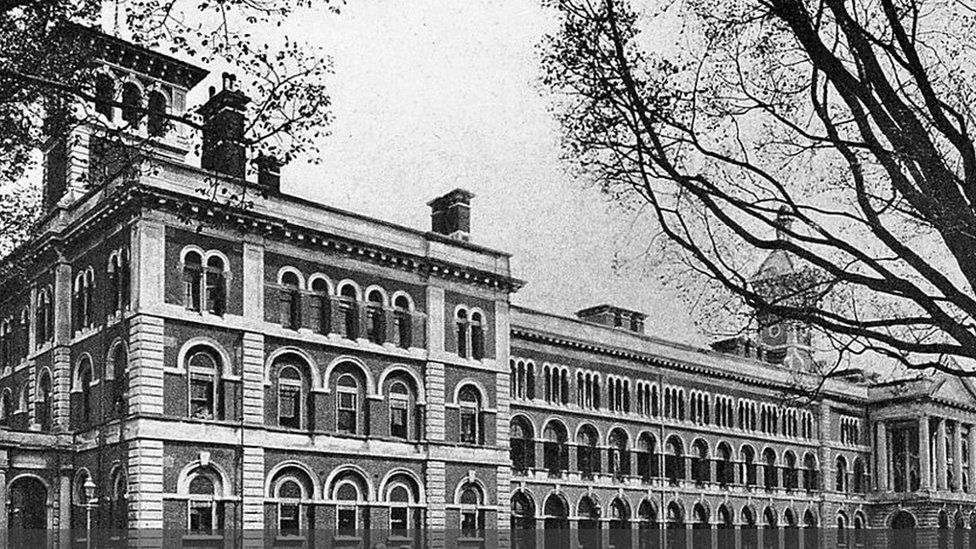 Netley military hospital chapel restoration complete - BBC News